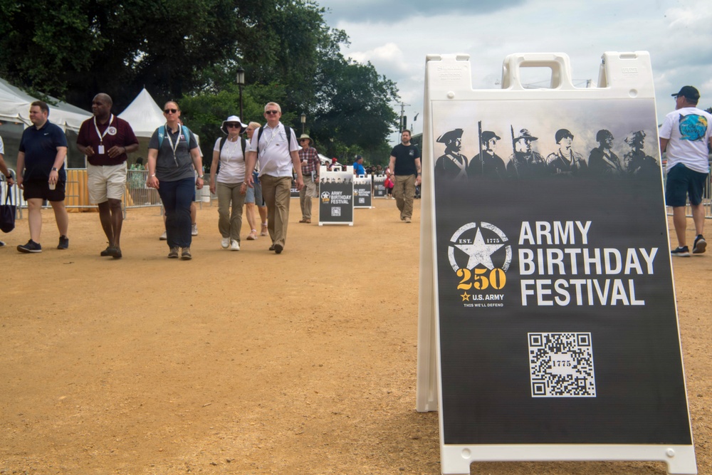 DVIDS - Images - Army 250th Birthday Festival Perimeter Signs [Image 6 ...