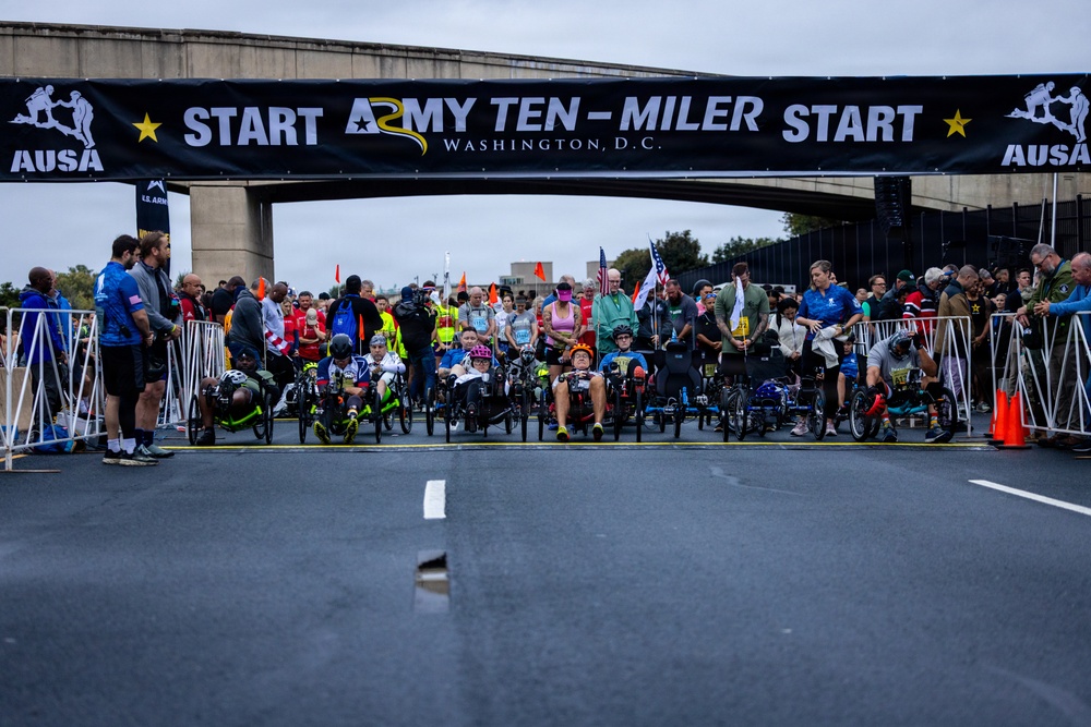 DVIDS - Images - 2025 Army Ten Miler [Image 2 of 22]