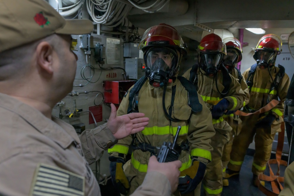 DVIDS - Images - USS Theodore Roosevelt Damage Control Drill [Image 5 ...