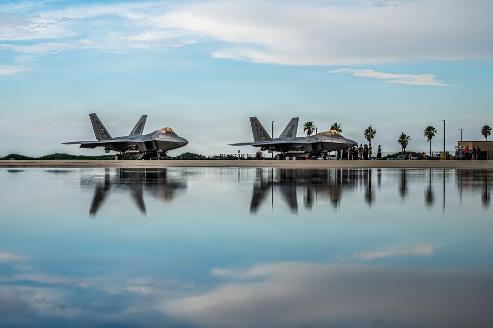 DVIDS - Images - F-22 Raptor Demonstration Team Arrives at Patrick ...