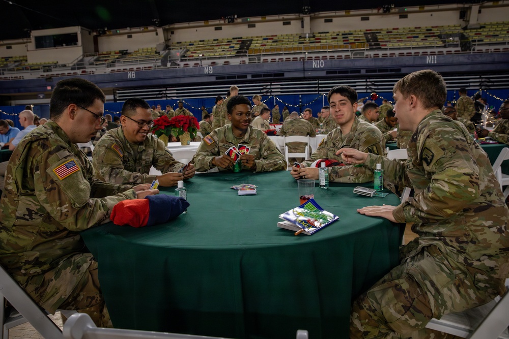 DVIDS - Images - Mississippi National Guard Soldier play a card game ...