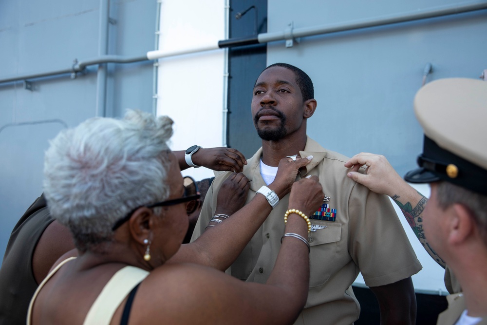 DVIDS - Images - Makin Island Chief Pinning Ceremony FY26 [Image 14 of 16]