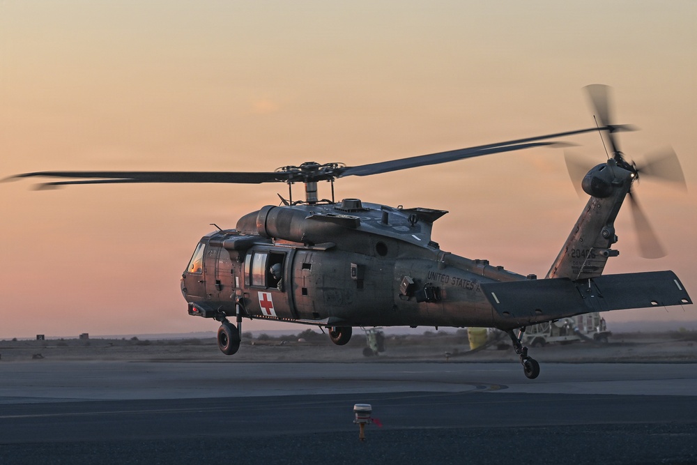 DVIDS - Images - MEDEVAC Blood Pick-up [Image 3 of 5]