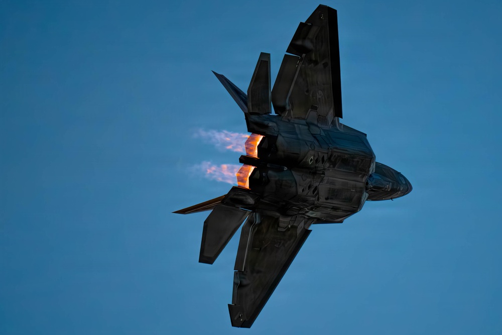 DVIDS - Images - F-22 Raptor Aerial Demonstration Team practice [Image ...