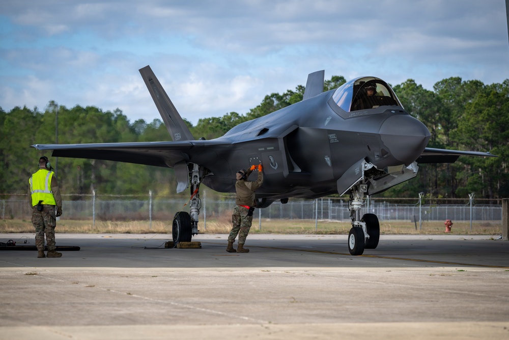 DVIDS - Images - 125th Fighter Wing Enhances Combat Readiness with F ...