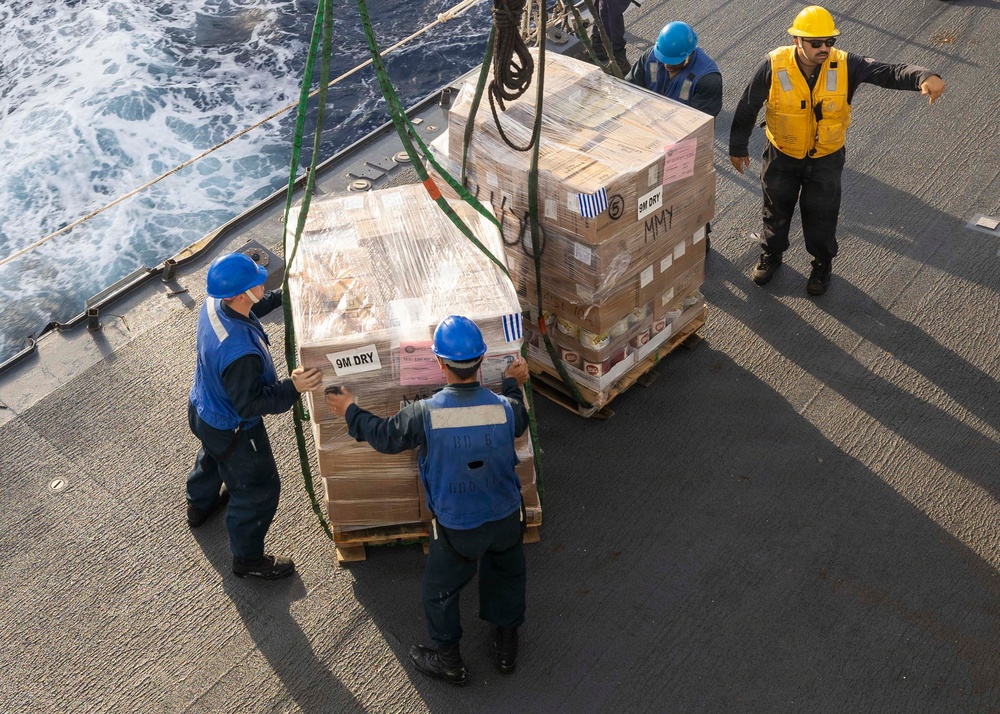 DVIDS - Images - USS Michael Murphy Conducts Replenishment-at-Sea with ...