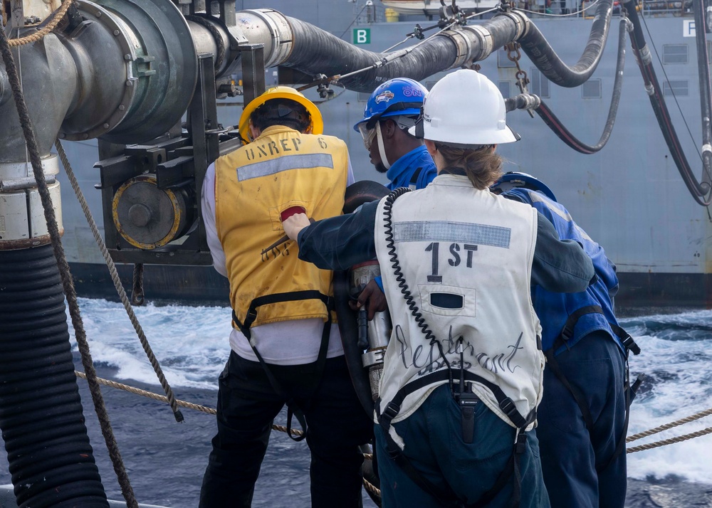 DVIDS - Images - USS Michael Murphy Conducts Replenishment-at-Sea with ...