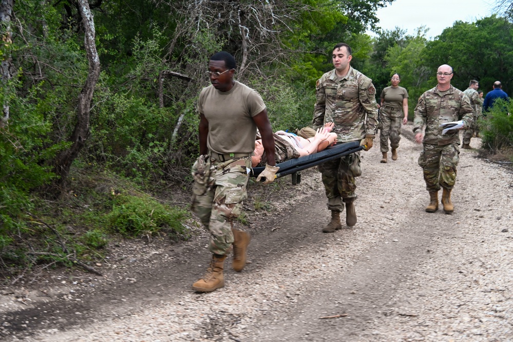 DVIDS - Images - 433rd MDG Airmen Hone Mass-Casualty Response Skills ...