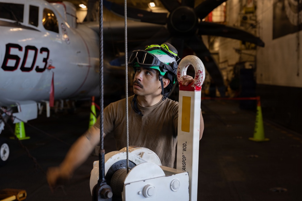 DVIDS - Images - HSM-70 Routine Maintenance [Image 2 of 4]
