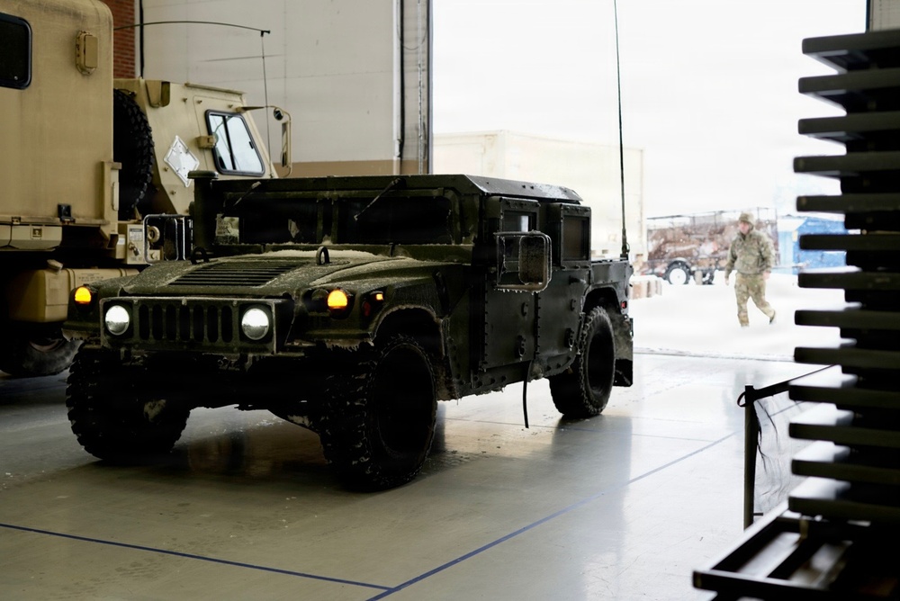 DVIDS - Images - Kentucky Army National Guard Soldiers support Winter ...