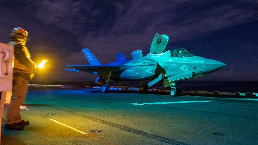 DVIDS - Images - 11th MEU Marines, Sailors Conduct F-35B Flight ...