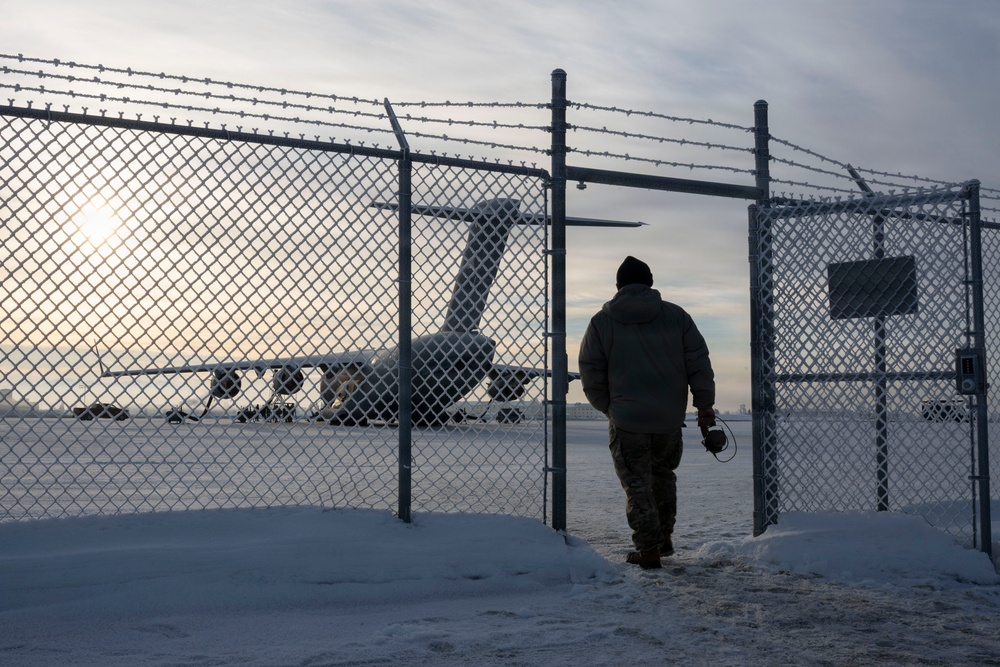 DVIDS - Images - The 14th Airlift Squadron conducts a low-level sortie ...