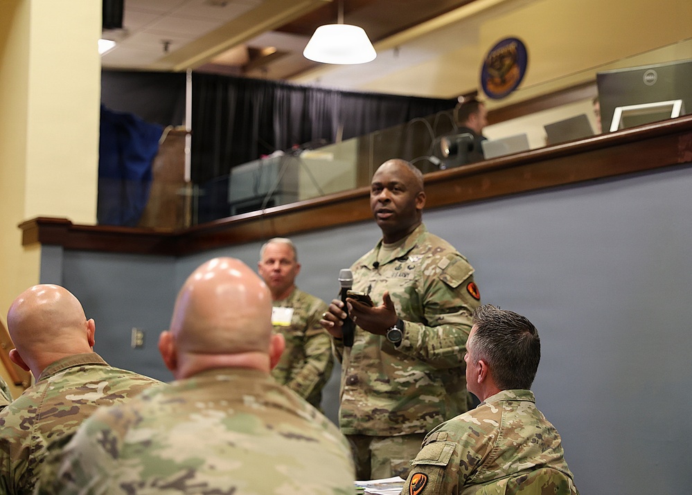 DVIDS - News - AVIATION SENIOR LEADER FORUM: Army Aviation Transforms ...