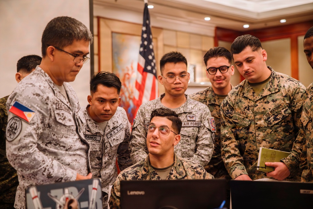 DVIDS - Images - MRF-SEA Marines, Philippine Service Members conduct ...