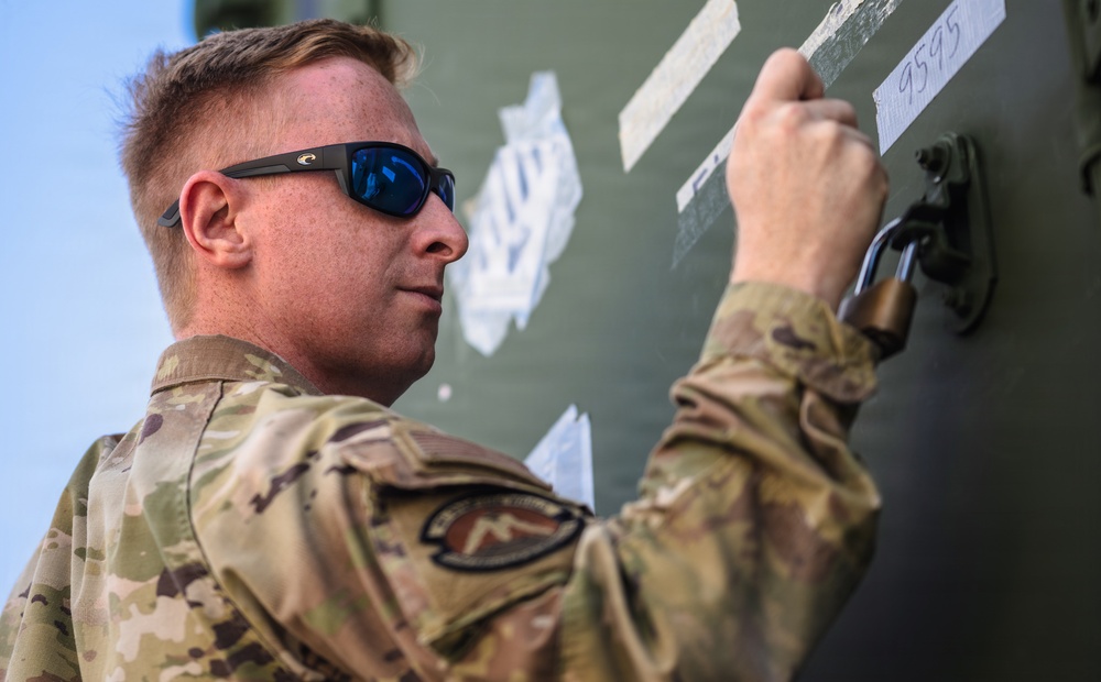 DVIDS - Images - 325th Fighter Wing prepares for Red Flag 26-1 [Image 1 ...