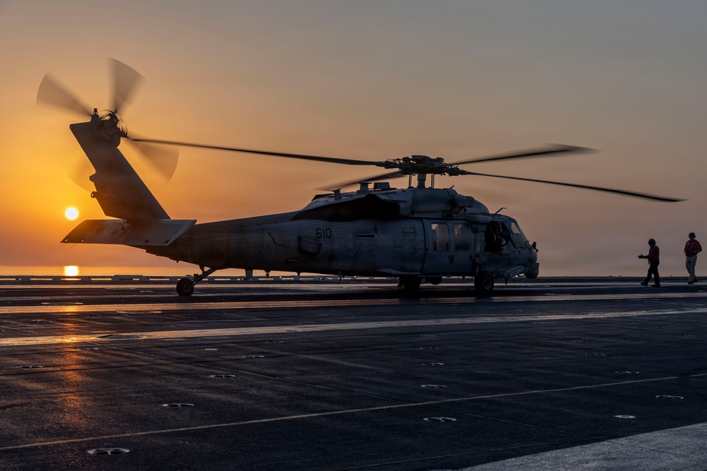 DVIDS - Images - USS Abraham Lincoln (CVN 72) Supports Operation Epic ...