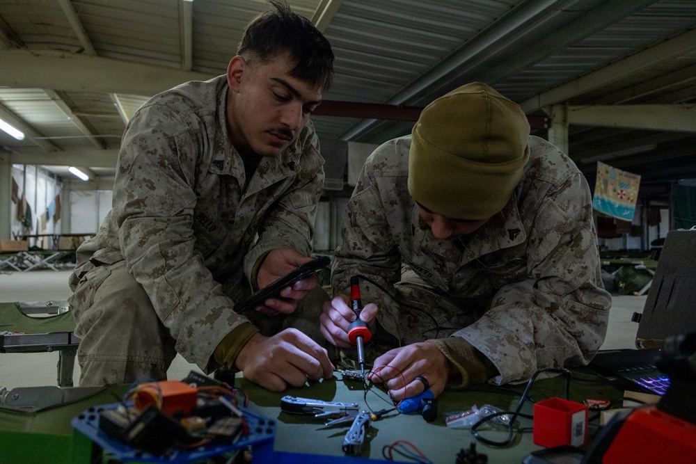 DVIDS - Images - 3rd LAAB build drones from scrap during training ...