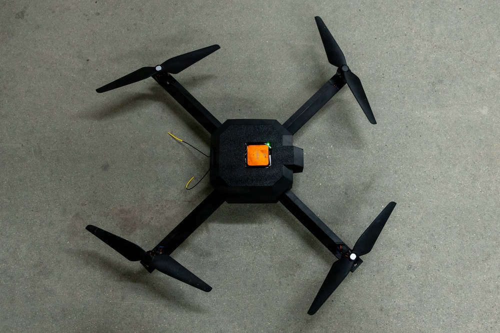 DVIDS - Images - 3rd LAAB build drones from scrap during training ...