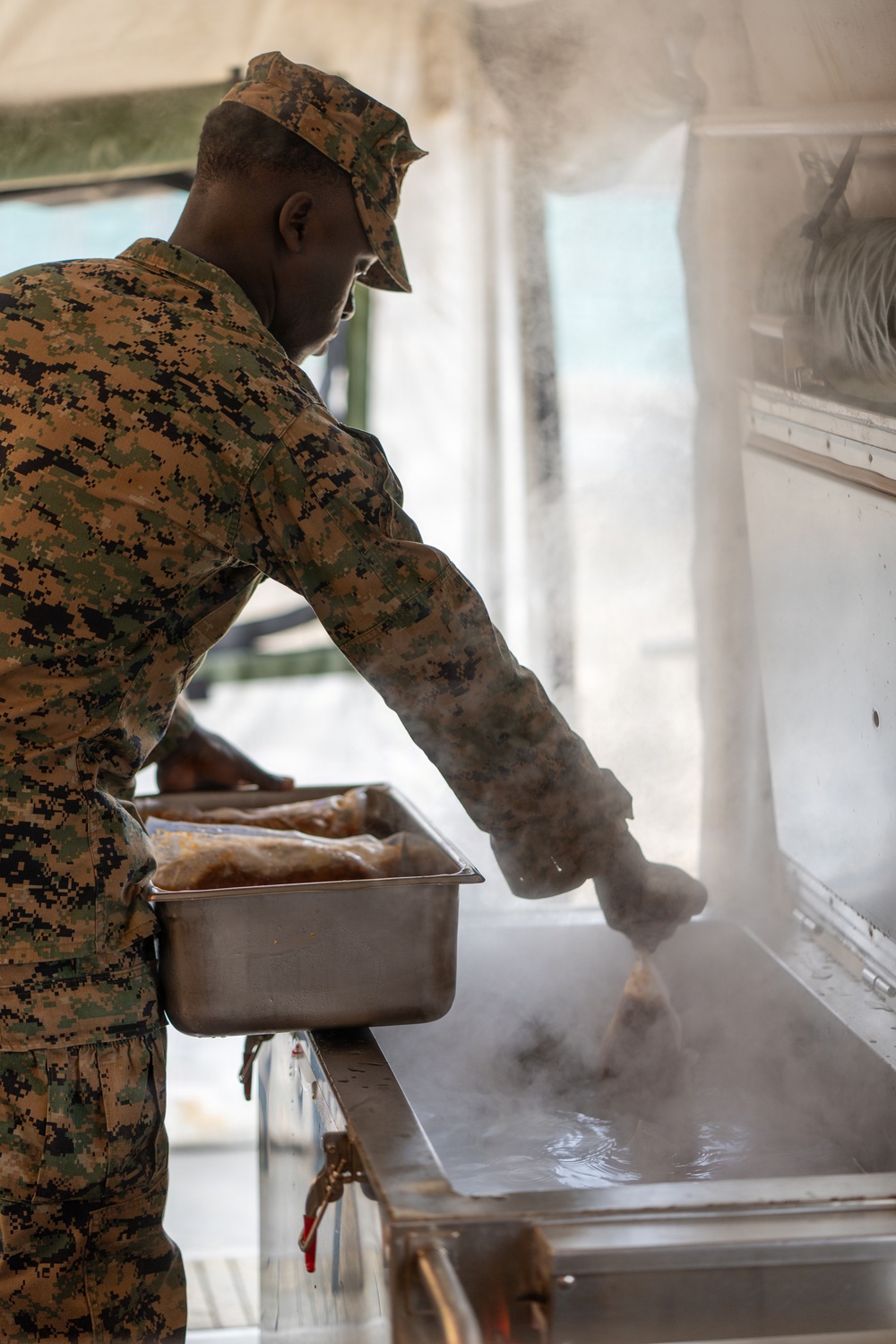 DVIDS - Images - KMEP 26.1: Food Service Marines Cook in Expeditionary ...