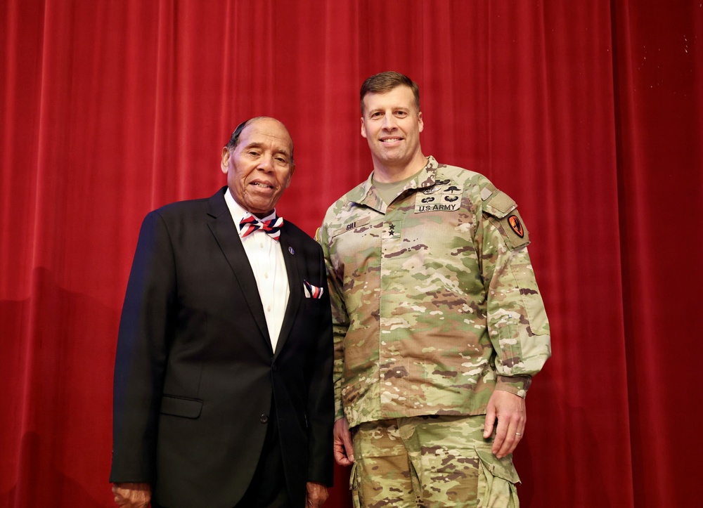 DVIDS - News - Maj. Gen. Gill outlines Army Aviation transformation at ...