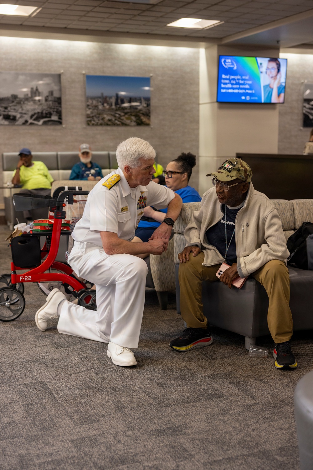 DVIDS - Images - Fleet Week Houston VA hospital visit [Image 2 of 5]