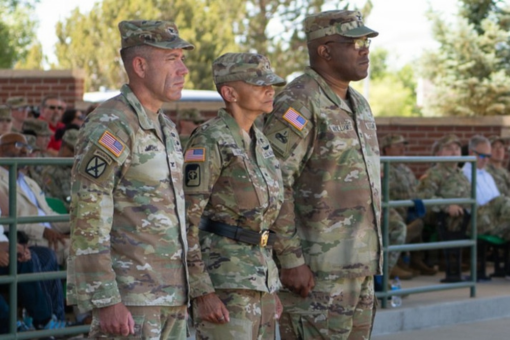 DVIDS - News - Evans Army Community Hospital welcomes new commander