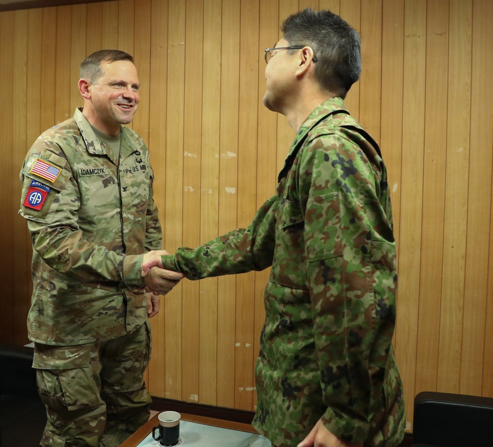 DVIDS - Images - U.S., Australian and JGSDF Forces Exchange Gifts ...